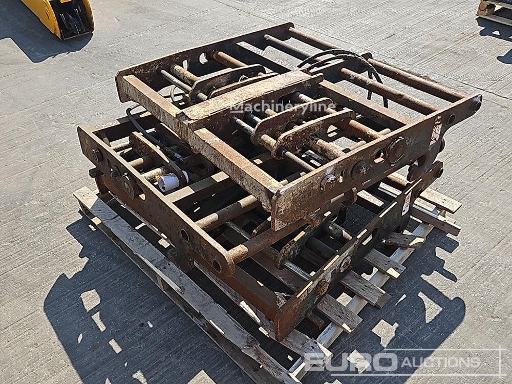 Prodaje se Hydraulic Fork Frame, Fork Positioner (3of) kašiku za prednje utovarivač na aukciji