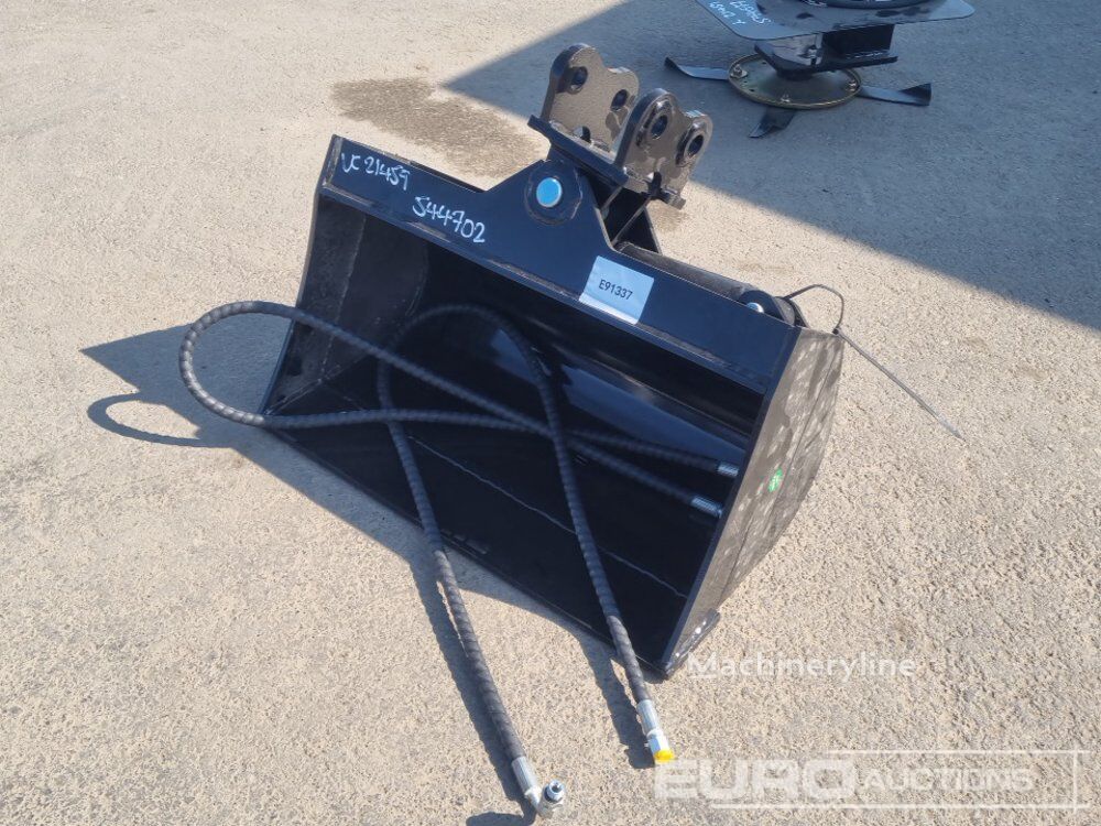 Prodaje se Captok 2026 Captok 24" Hydraulic Tilting Bucket 25mm Pin to suit Excav sejalnu kašiku na aukciji