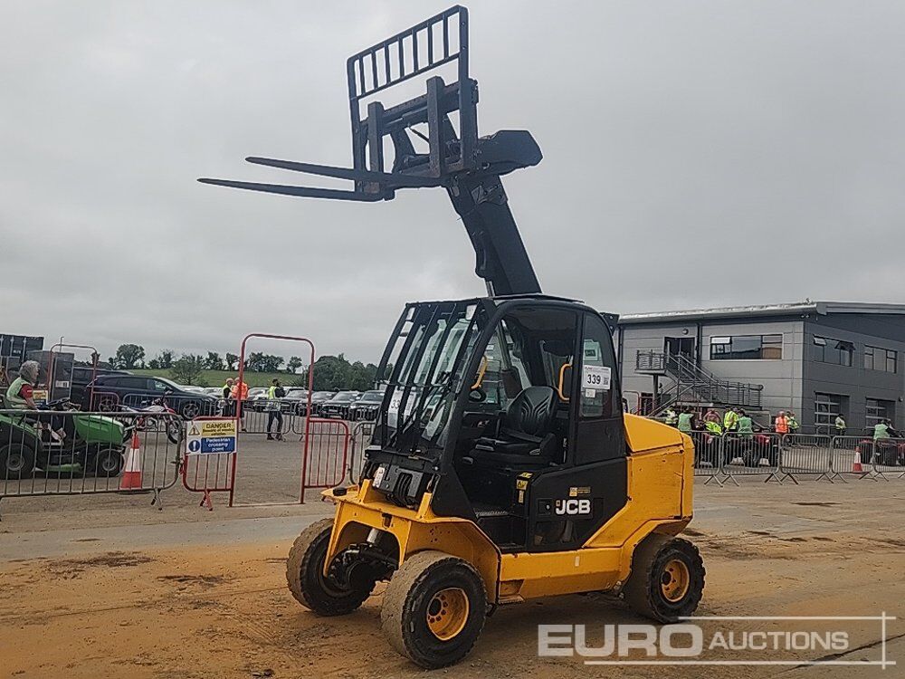 Prodaje se JCB 35-26D teleskopski utovarivač na aukciji