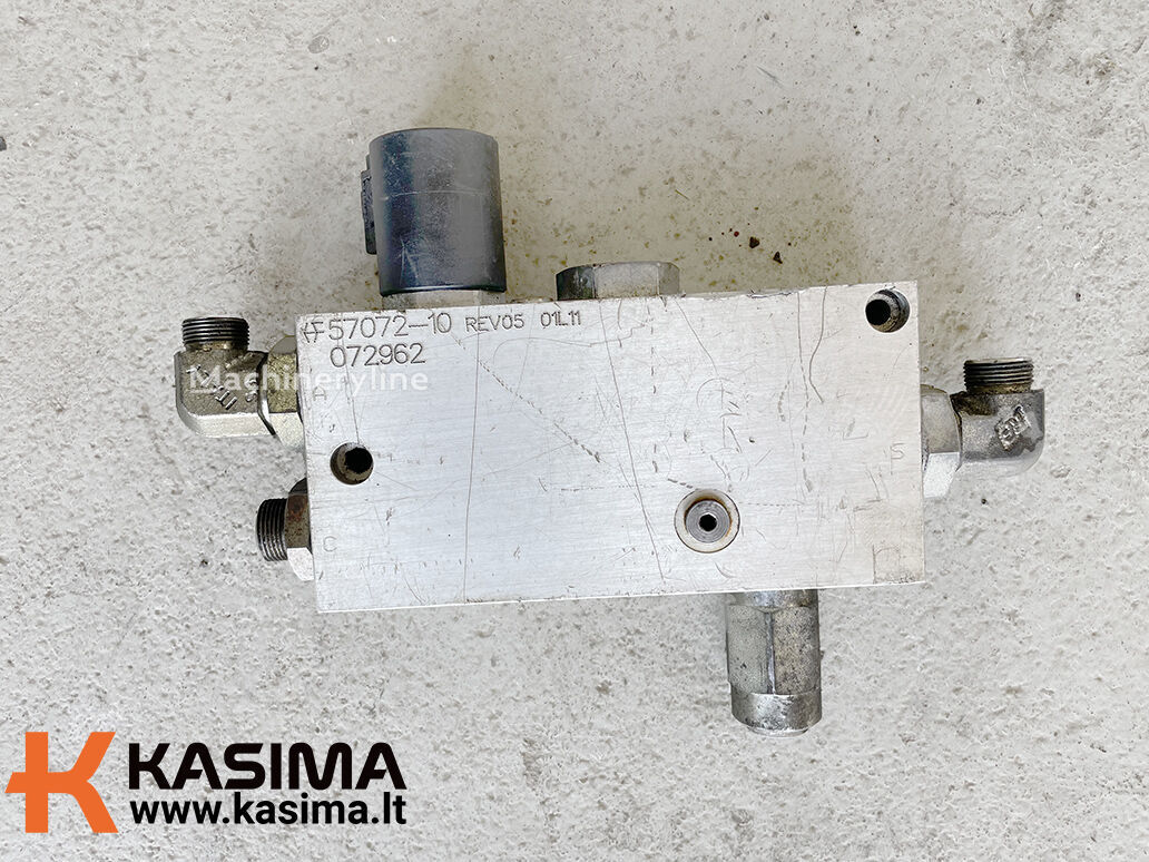 Merlo 57072-10 072962 073948 077228 hidraulični razvodnik za Merlo P32.6 teleskopskog utovarivača