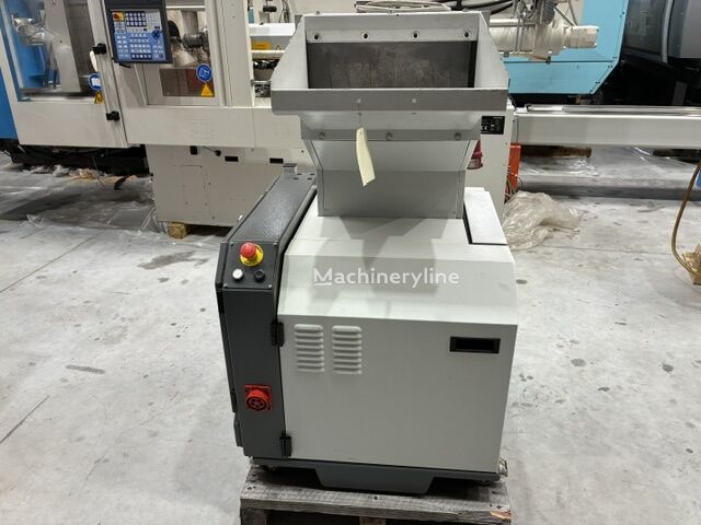 Tria JM 4220 granulator