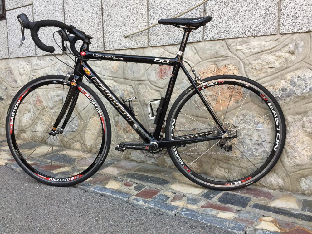 Canyon Ultimate Carbon F10 bicikl iz Nemacke