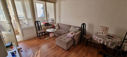 Novi Beograd, Bl.45, Nehruova 1.5; 40m2, lođa