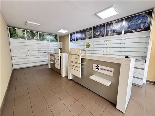 Lokal od 55m² sa velikim izlogom!