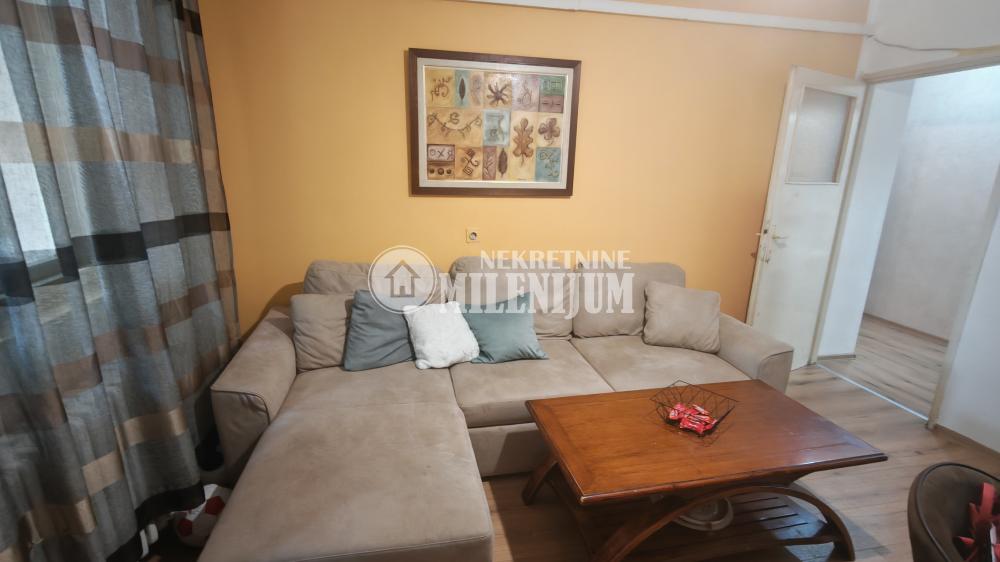 Jednoiposoban, svetao, polurenoviran stan u Stevana Dukića ID#2294
165.000 €