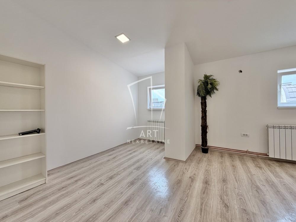 Funkcionalan dvosoban stan ID#157391
229.000 €