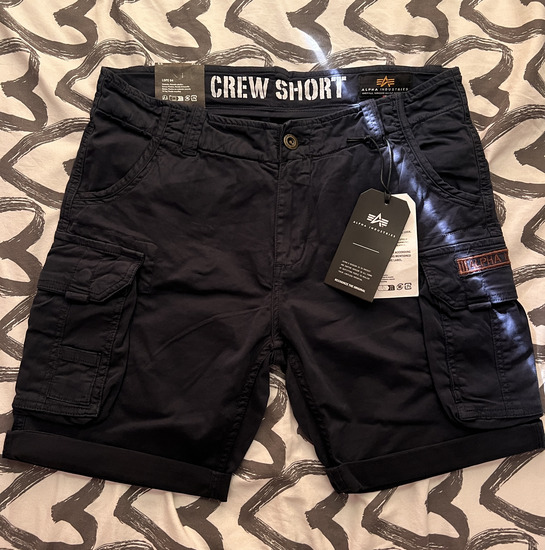 Alpha industries bermude