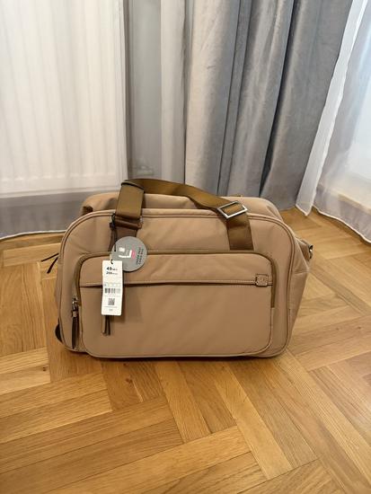 SNIŽENA NA 4500 din. Parfois torba