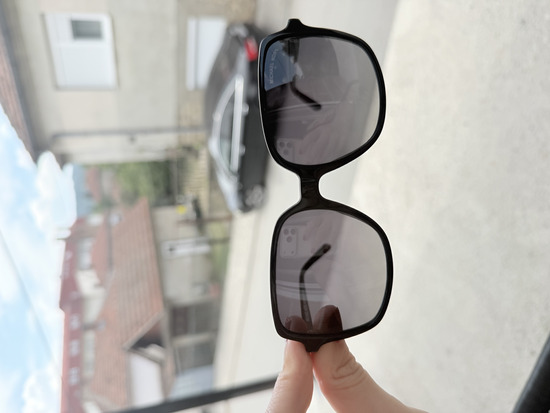 Michael Kors naocare za sunce malo ostecenje