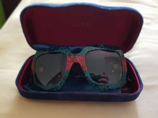 nove GUCCI naočare + futrola {original}