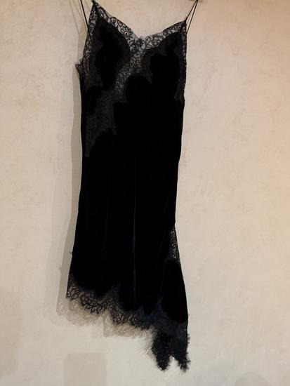 Zara haljina velvet novo sa etiketom