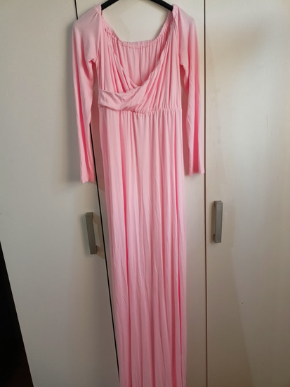 Roze haljina