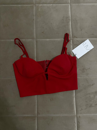 Zara crop majica Nova sa etiketom