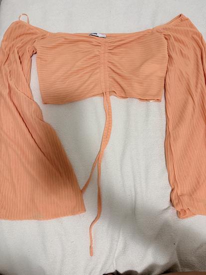 Narandzasti letnji crop top