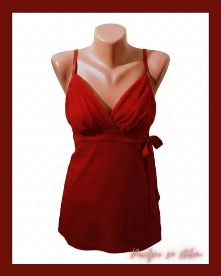 3.1. Atraktivna crvena bluza XS Terranova