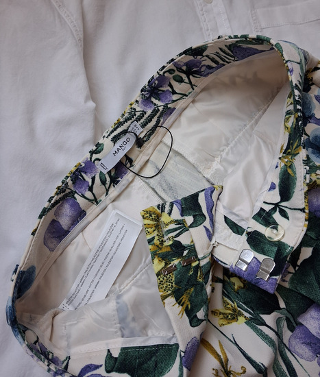   MANGO pantalone na crtu ☆ Vel 36/S ☆