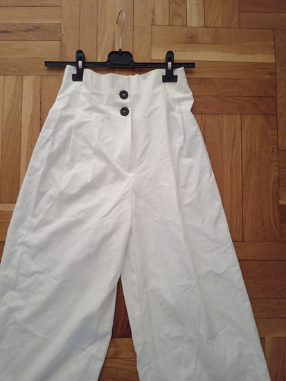BERSHKA pantalone S