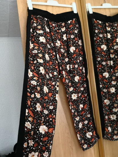 DIVNE, LAGANE PANTALONE OD VISKOZE, KAO NOVE