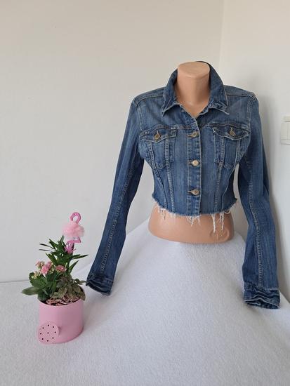 H&M teksas crop jakna vel 38
