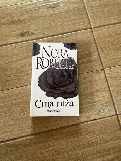 Nora Roberts – Crna ruža