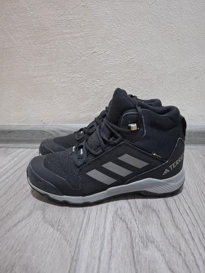 Adidas terrex mid gtx cipele za decake