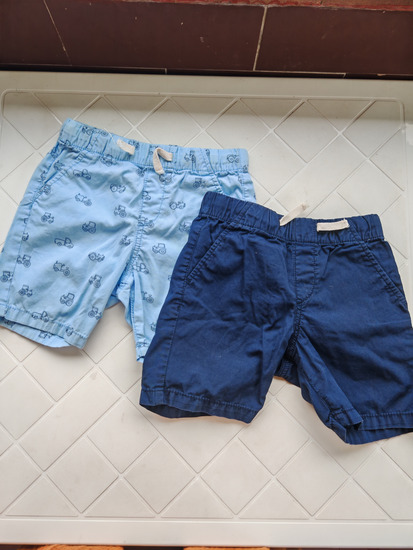 H&M bermude/šortsevi