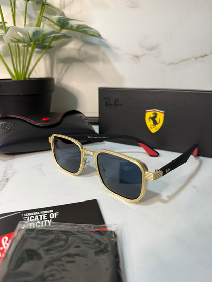 Ray-Ban x Scuderia Ferrari