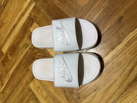 Nike papuce br 39