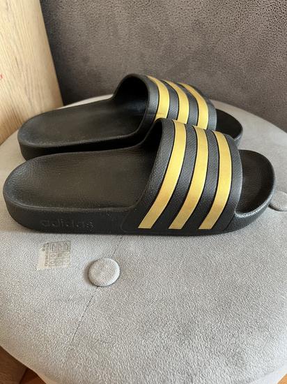 Nove Adidas papuče 37