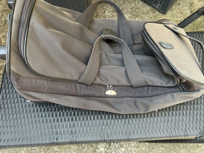 Samsonite velika torba sa teleskopskom ručicom za vuču