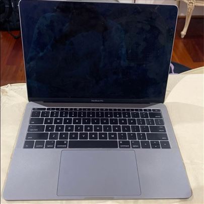 MacBook Pro 2017 ZA DELOVE (Ekran savršen / Isprav