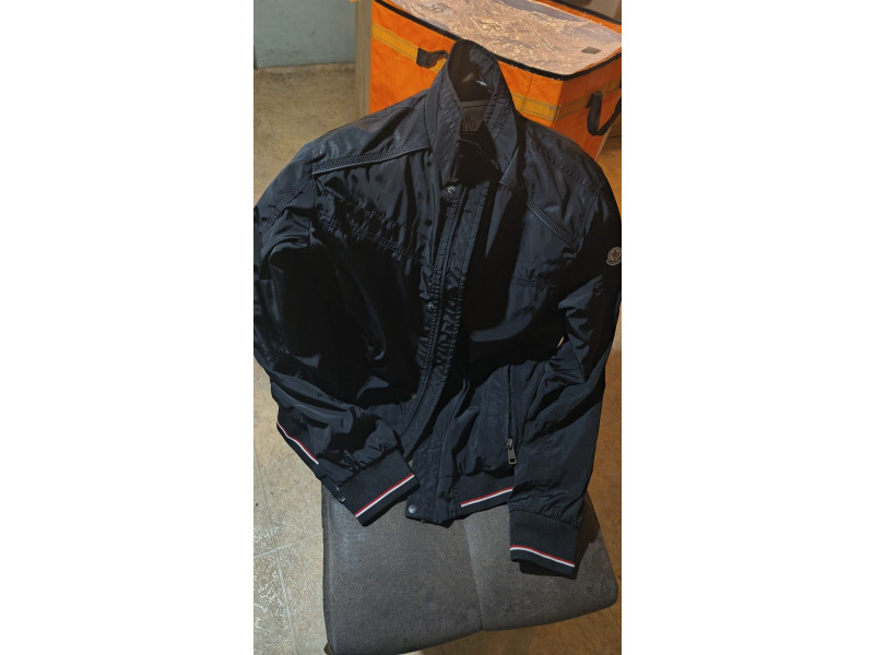 MONCLER MUŠKA JAKNA KAO NOVA ORIGINAL