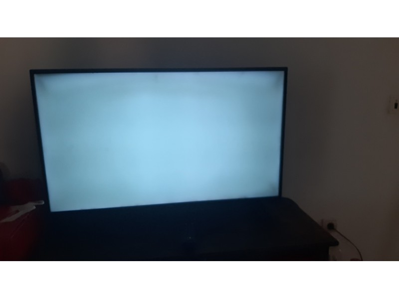 FOX Smart televizor 43` (109 cm) 43DLE788 -problem