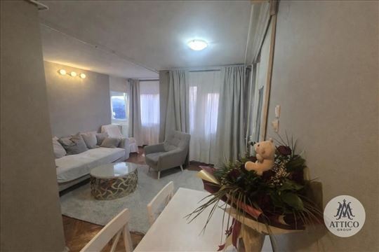 Trosoban stan na prodaju – Liman 3 | 66m² | Top lo