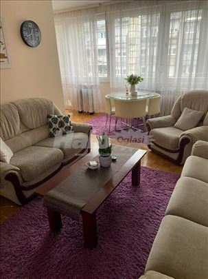 Hajat ,dvosoban,vlasnik