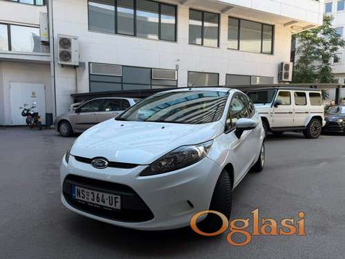 Ford fiesta, automatik, mala kilometraza