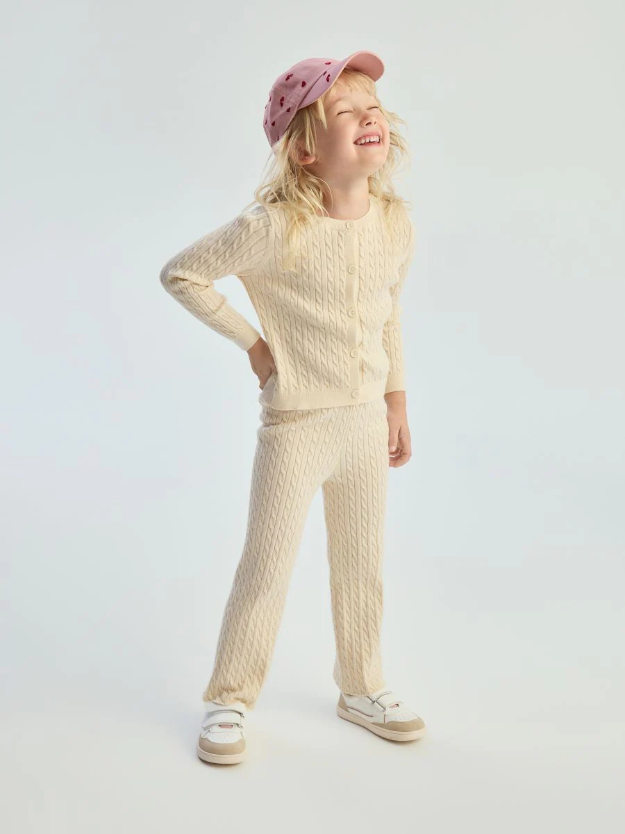 Pletene pantalone