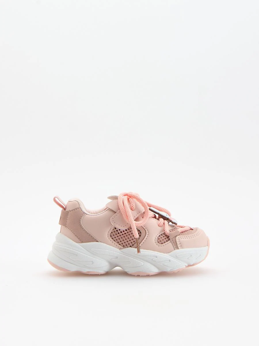 GIRLS` TREKKING SHOES