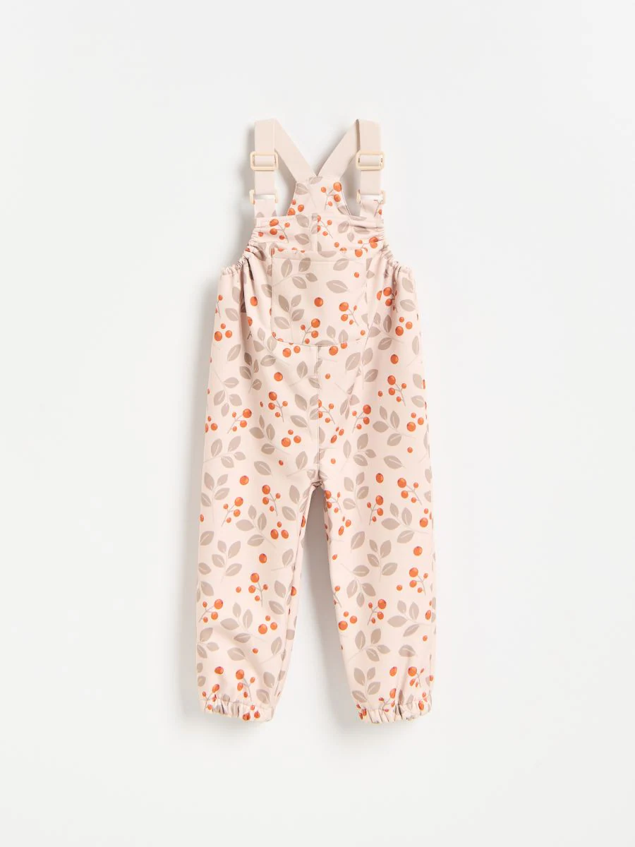 Pantalone sa tregerima