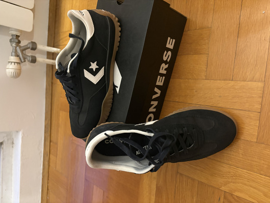 Zenske patike Converse