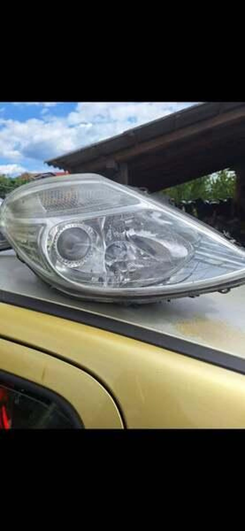 FAR D ZA CITROEN C8 OD 2001. DO 2007. GOD