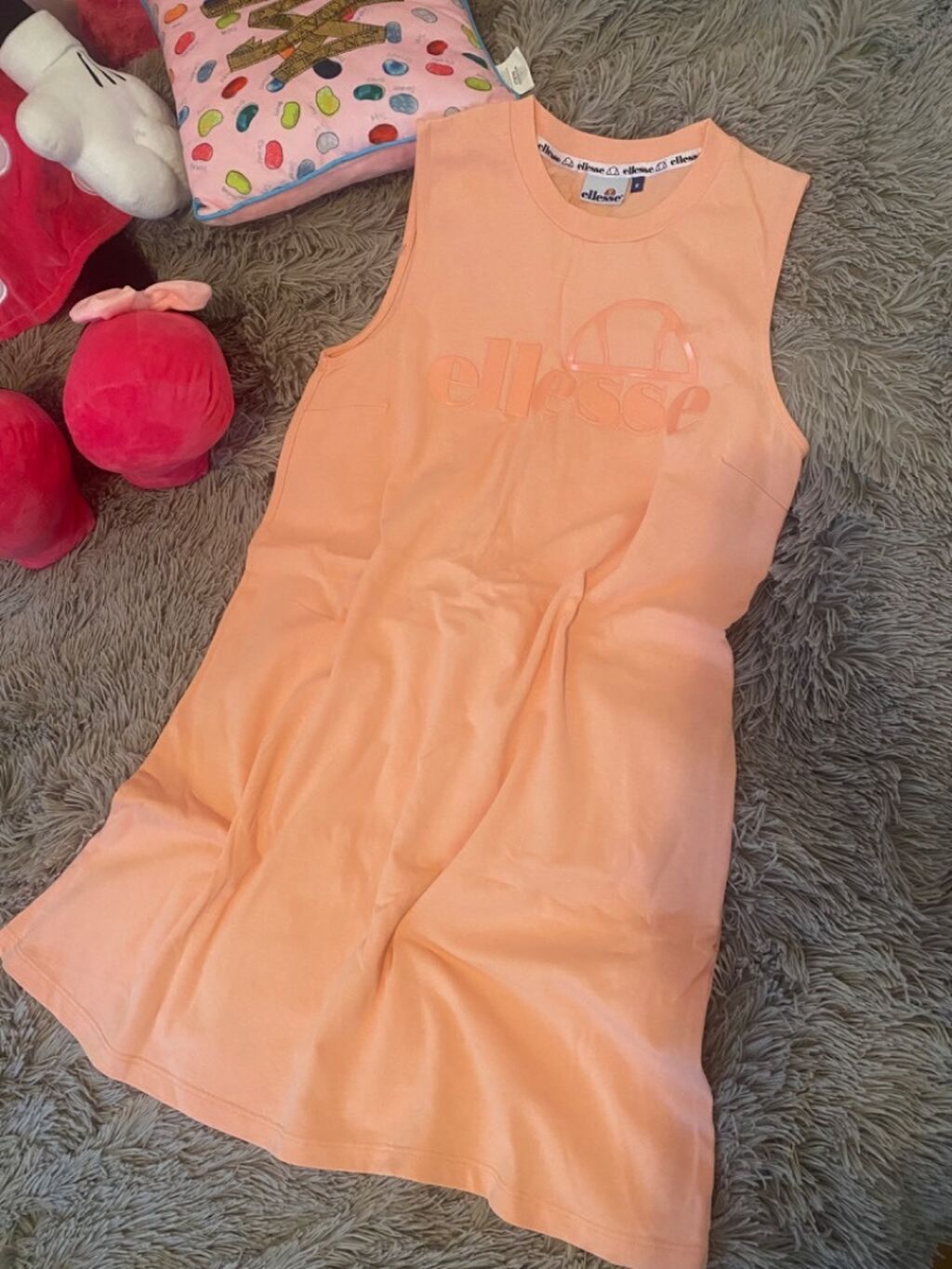 Ellesse nova original haljinica 1000 din