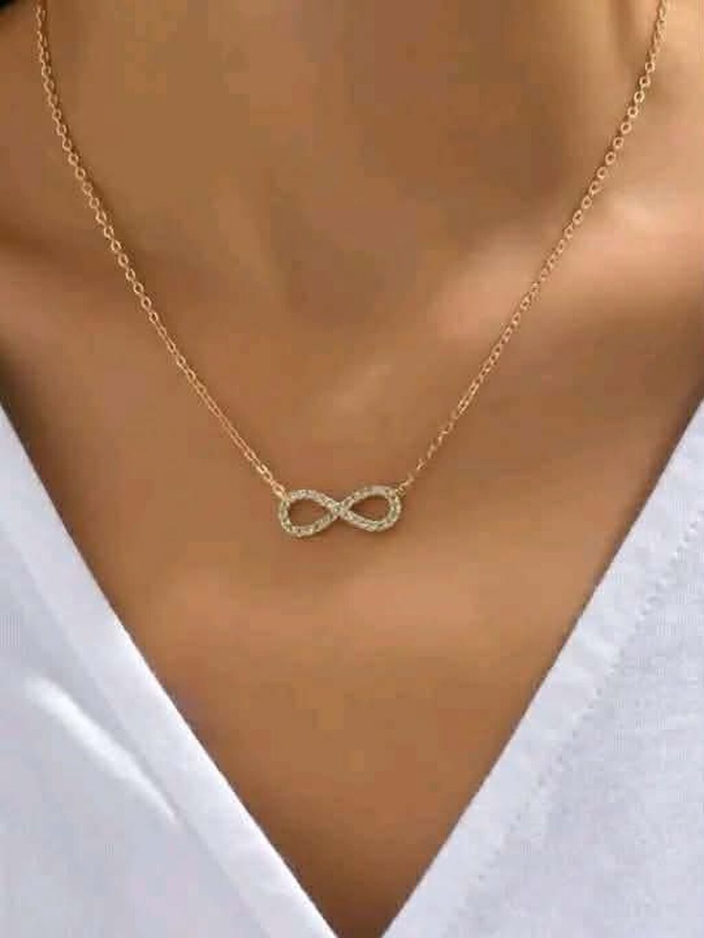 Infinity ogrlica Cena:1800din