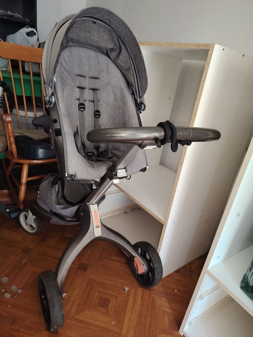 Stokke Xplory dečija kolica - Dizajn sa visokim sedištem – dete je