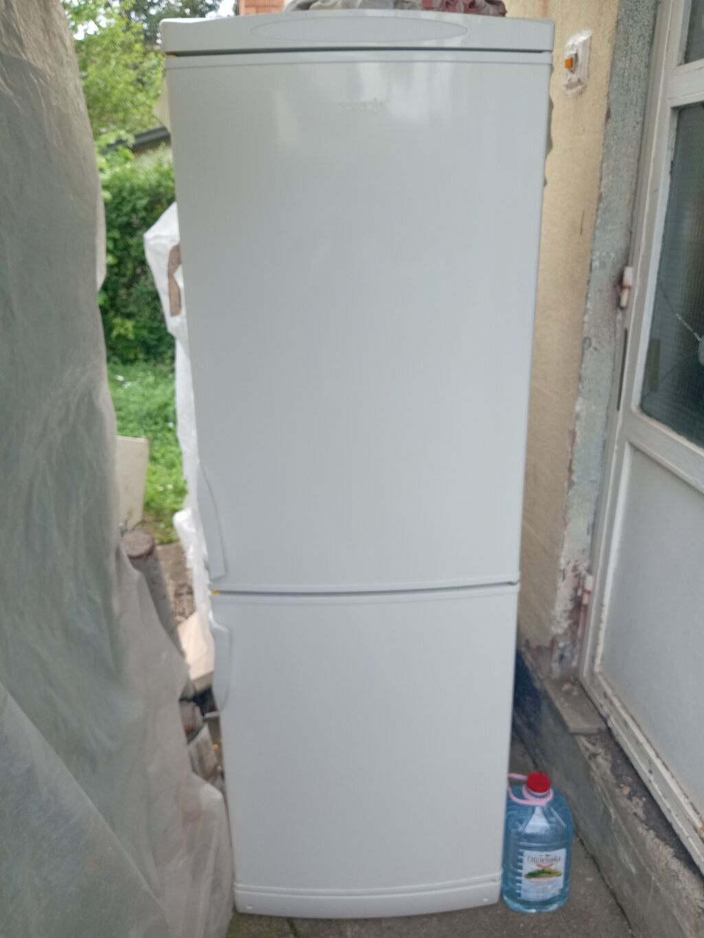 Kombinovani frizider virpul 250 litara visina 137 sirina 50 cena 10000