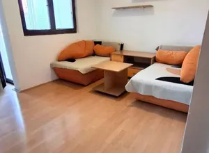 Izdavanje Stan - Beograd, Palilula: Karaburma
