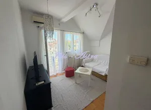 Izdavanje Stan - Beograd, Sava Kovačević - Meandri