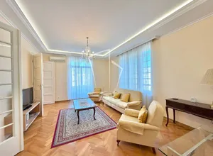 Prodaja Stan - Beograd, Savski Venac: Klinički centar - Kneza Milosa