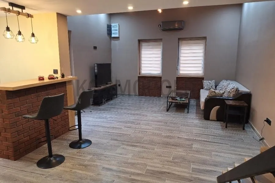 Izdavanje, dvosoban stan, 66m², Zemun Gardoš, Zemun Sve Podlokacije
