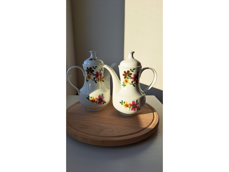 Retro Kahla porcelanski čajnici - bokali